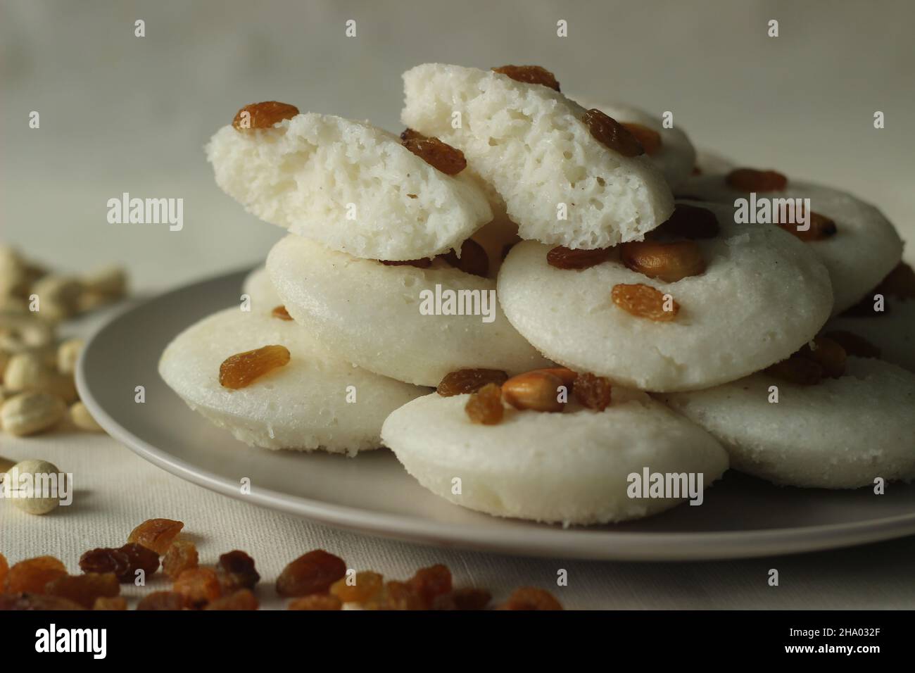 Idly mould hi-res stock photography and images - Alamy