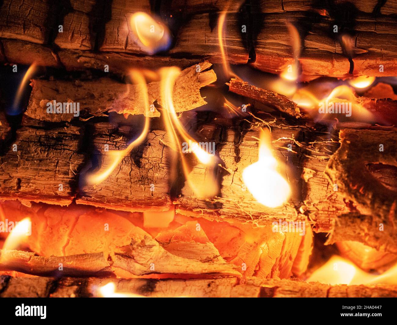 Burning wood gas burner hi-res stock photography and images - Alamy