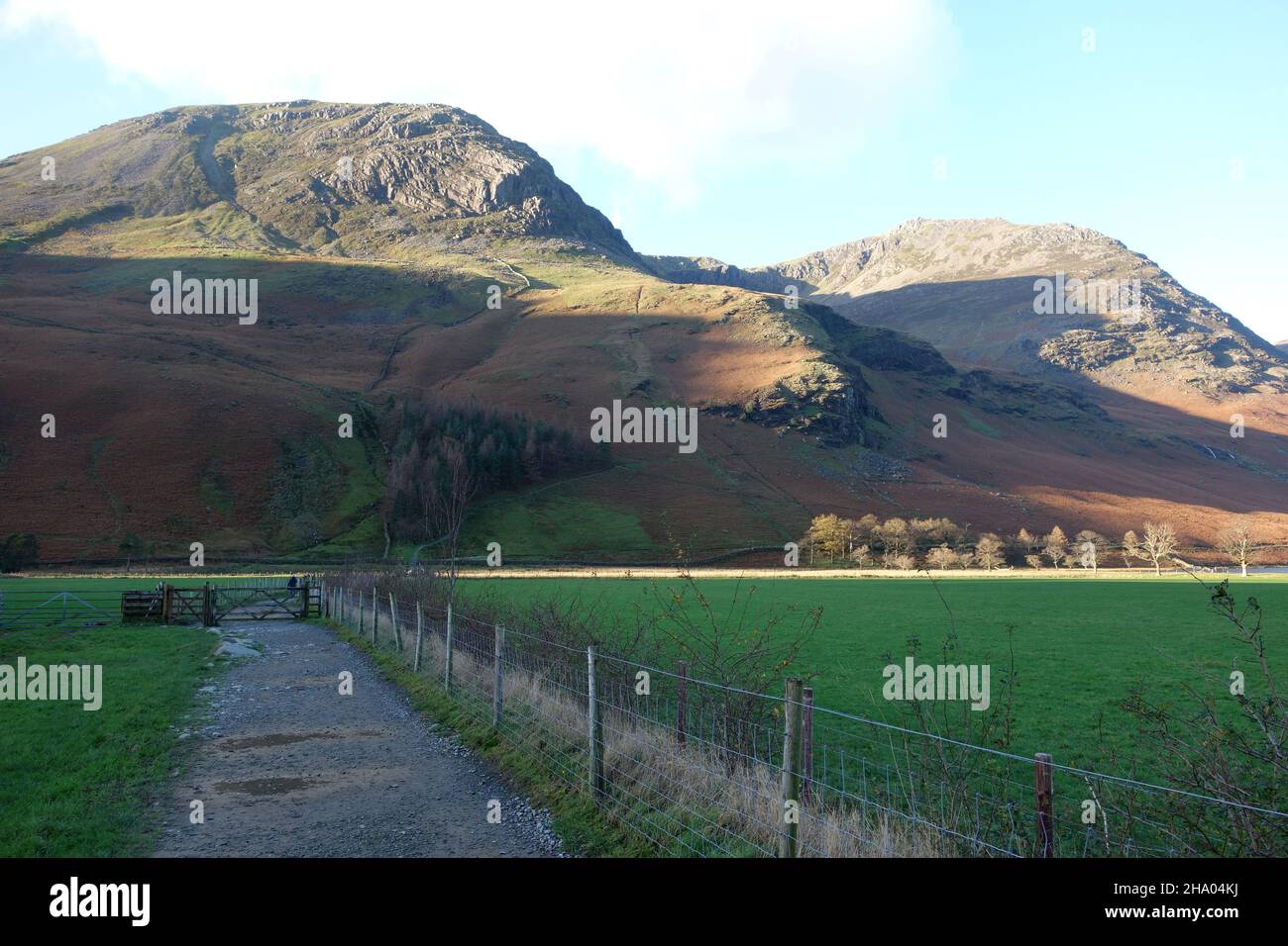 Dawn on the Wainwrights 'High Crag & High Stile' from Path to Peggy's ...