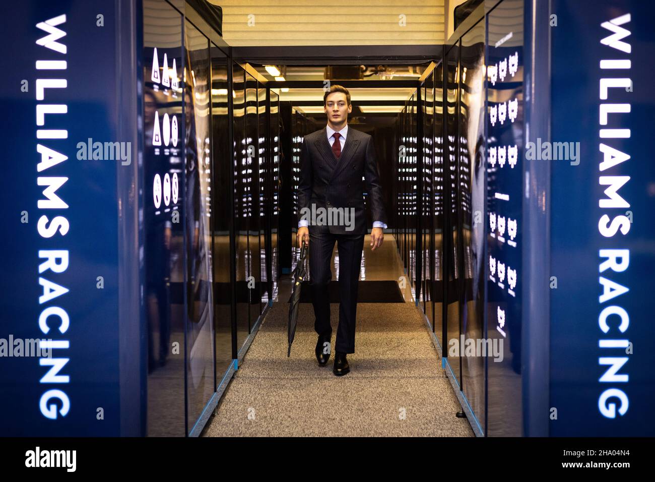 Kingsman 3 hi-res stock photography and images - Alamy