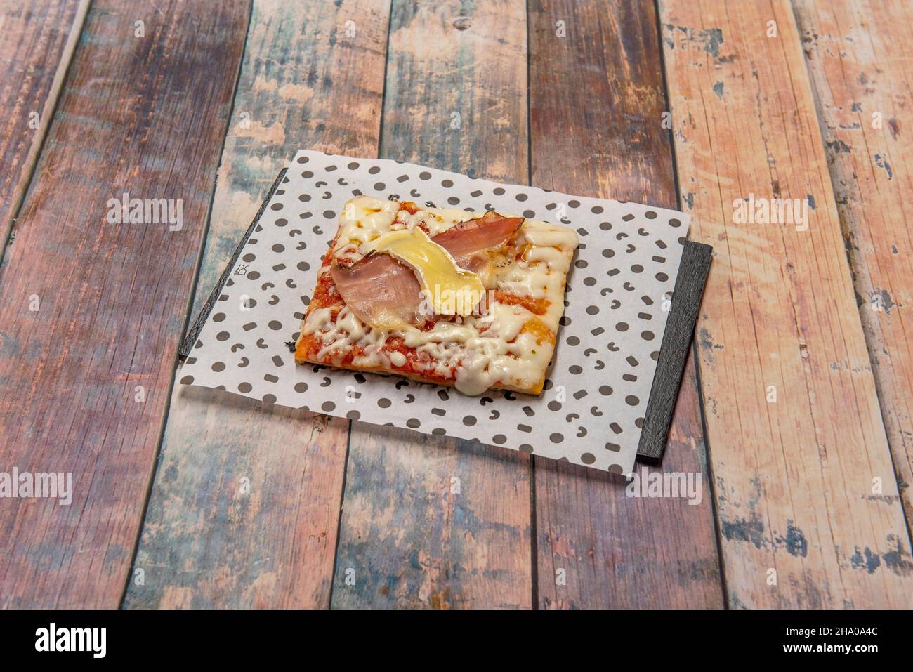Square portion hi-res stock photography and images - Alamy
