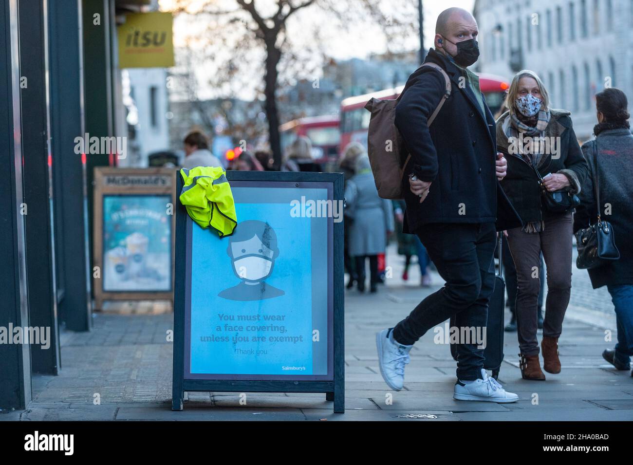 All other passports sign hi-res stock photography and images - Alamy