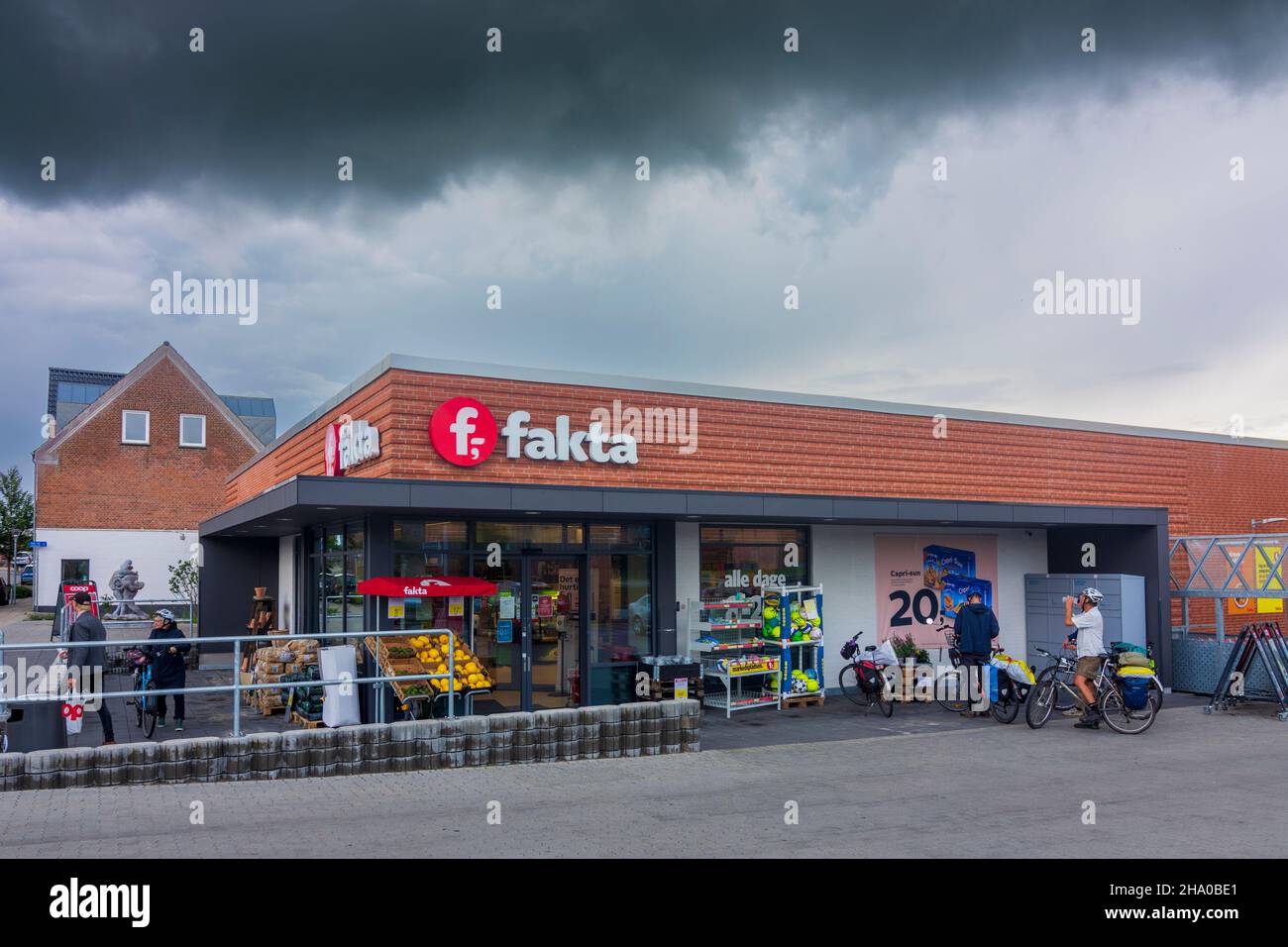 Fakta supermarket in arden hi-res stock photography and images - Alamy