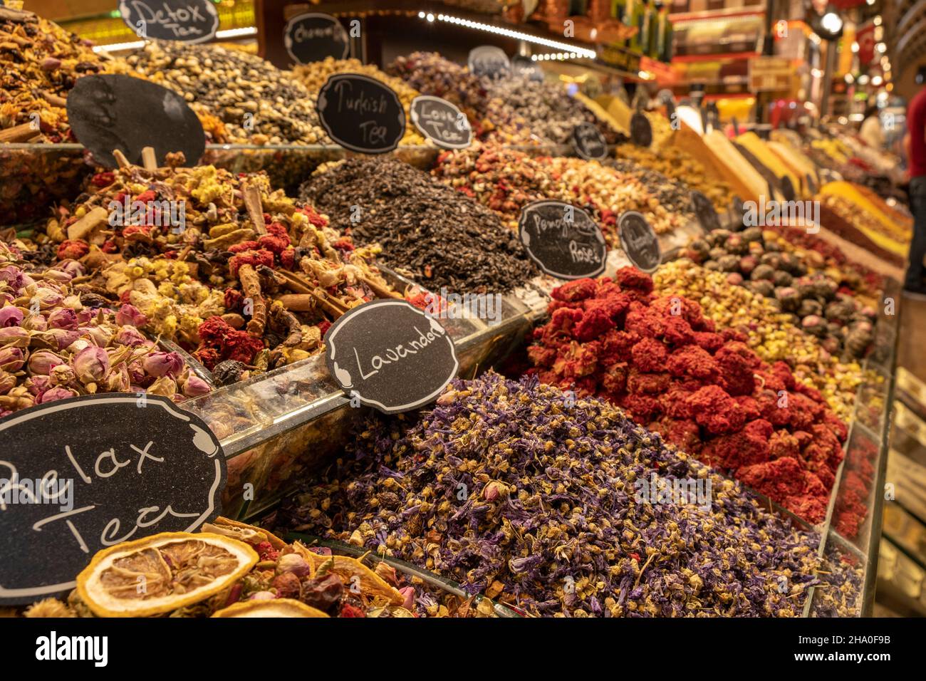 Turkish traditional spice bazaar in Istanbul Stock Photo - Alamy
