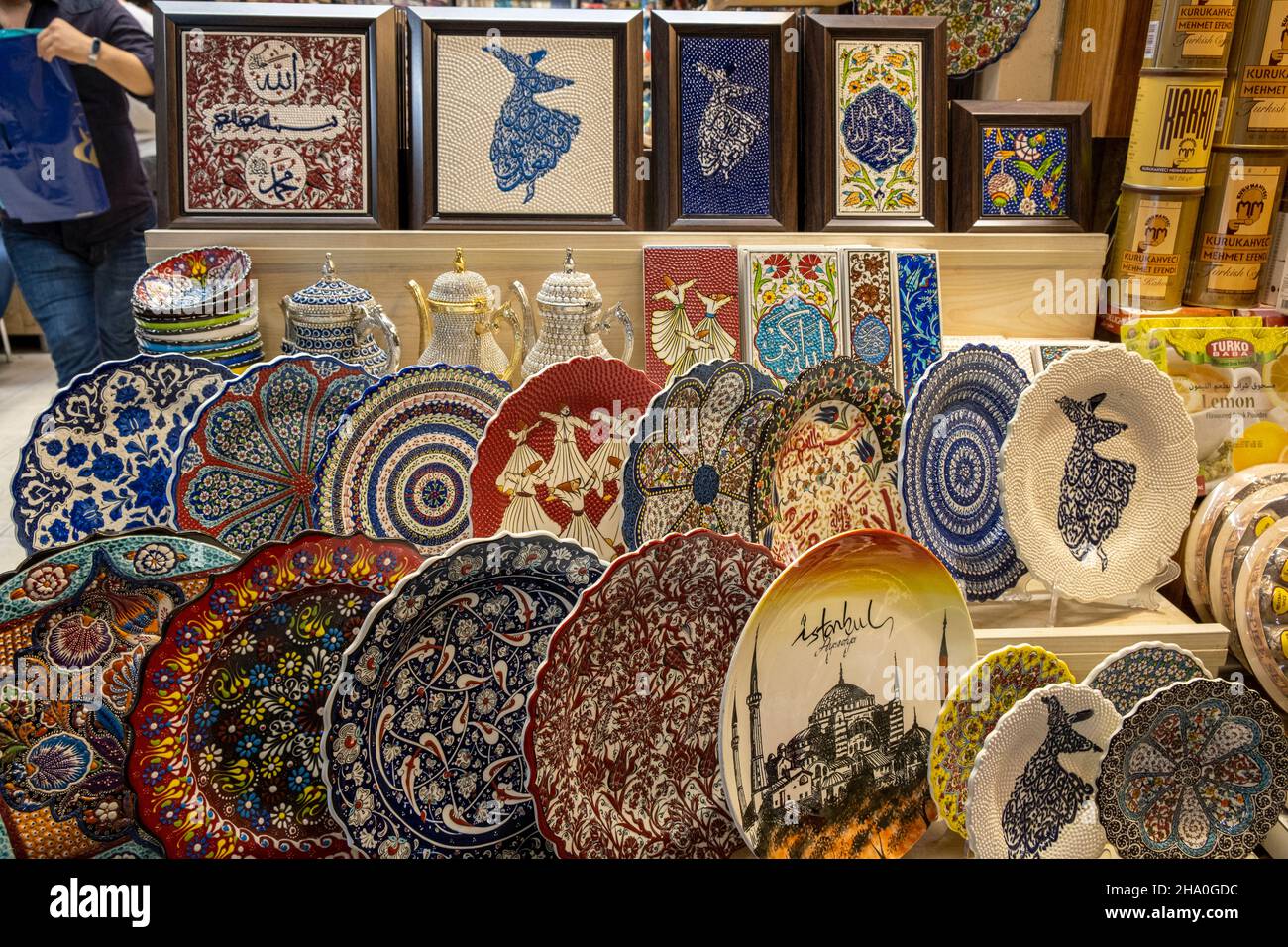 Turkish traditional colorful souvenirs in historic Grand Bazaar in ...