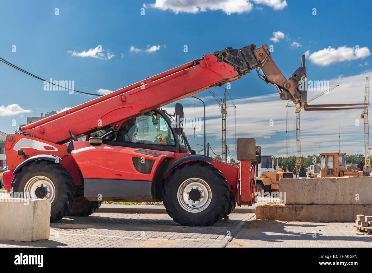 Telescopic lifting equipment High Resolution Stock Photography and ...