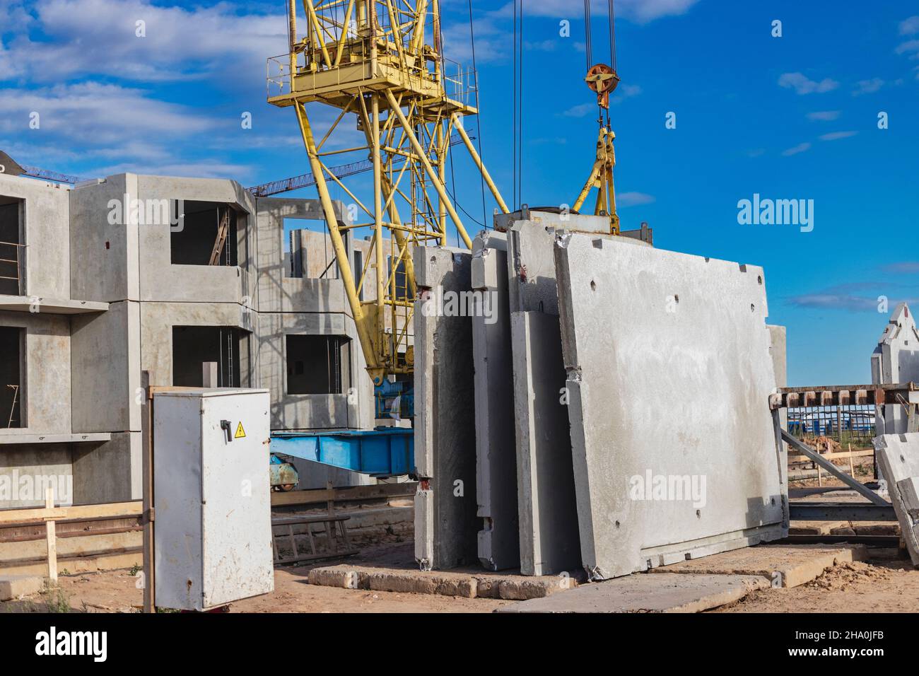 Precast Concrete Wall High Resolution Stock Photography and Images - Alamy