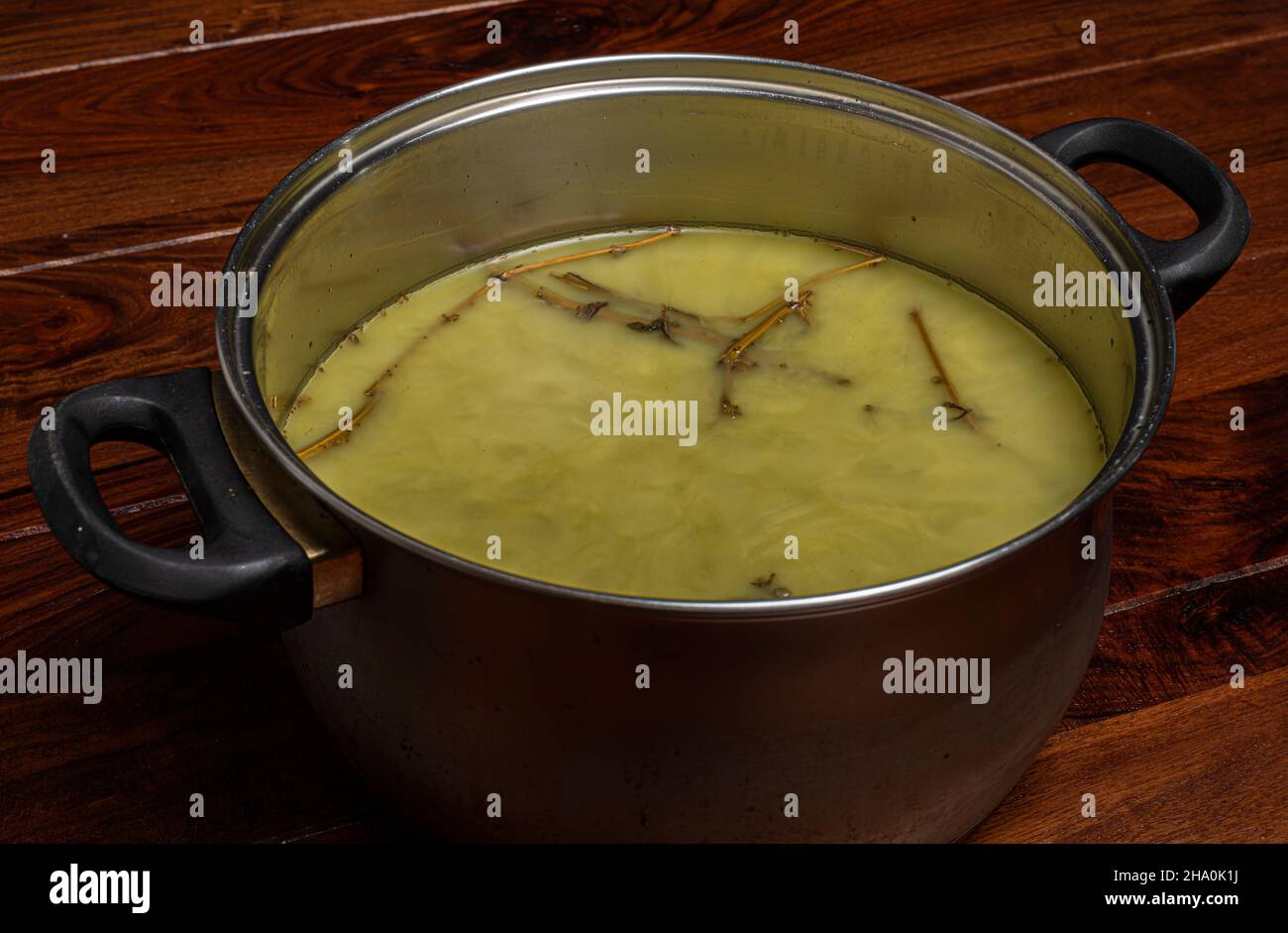 Salve Pot High Resolution Stock Photography and Images - Alamy