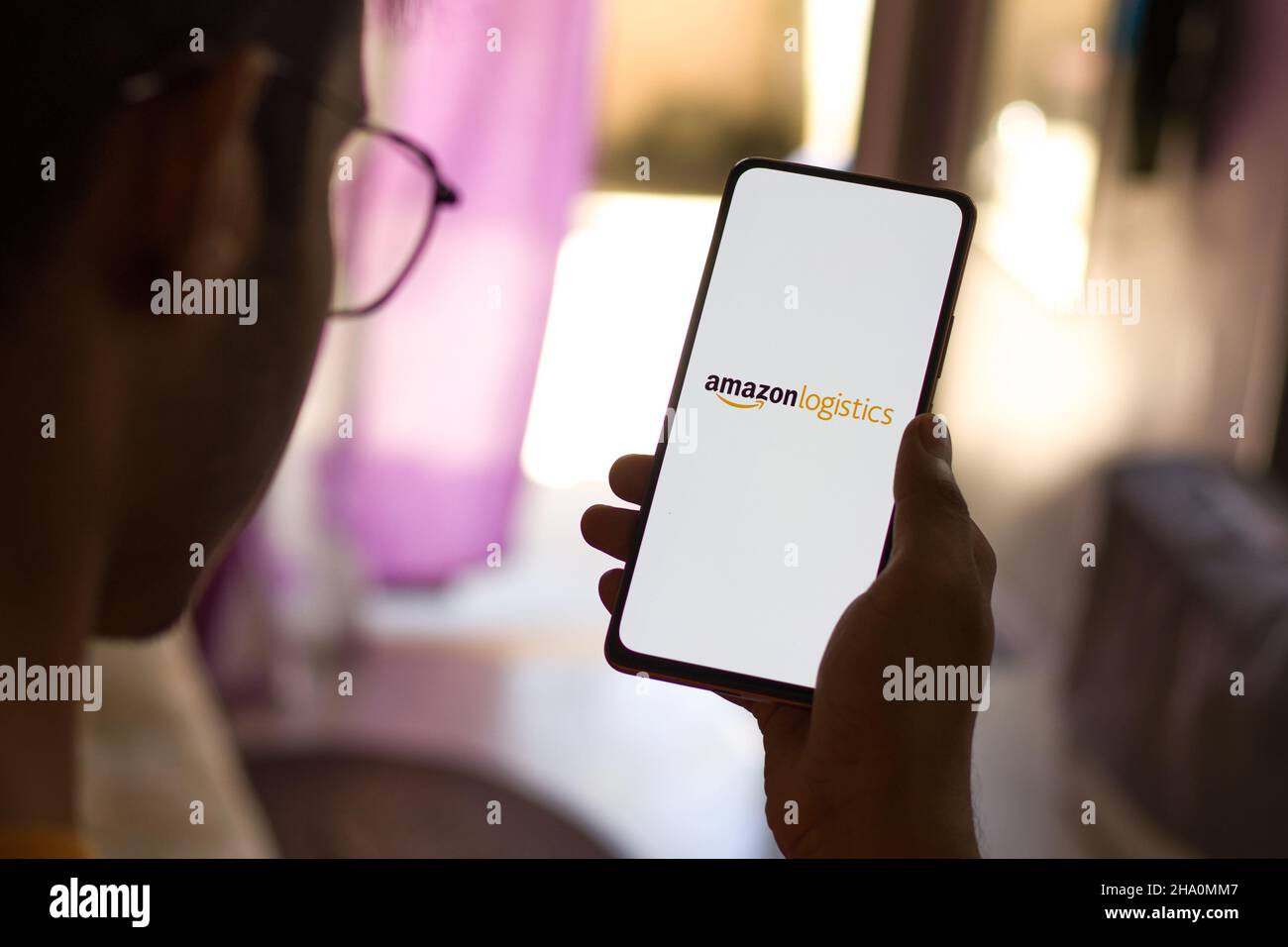 Amazon logistics system hi-res stock photography and images - Alamy