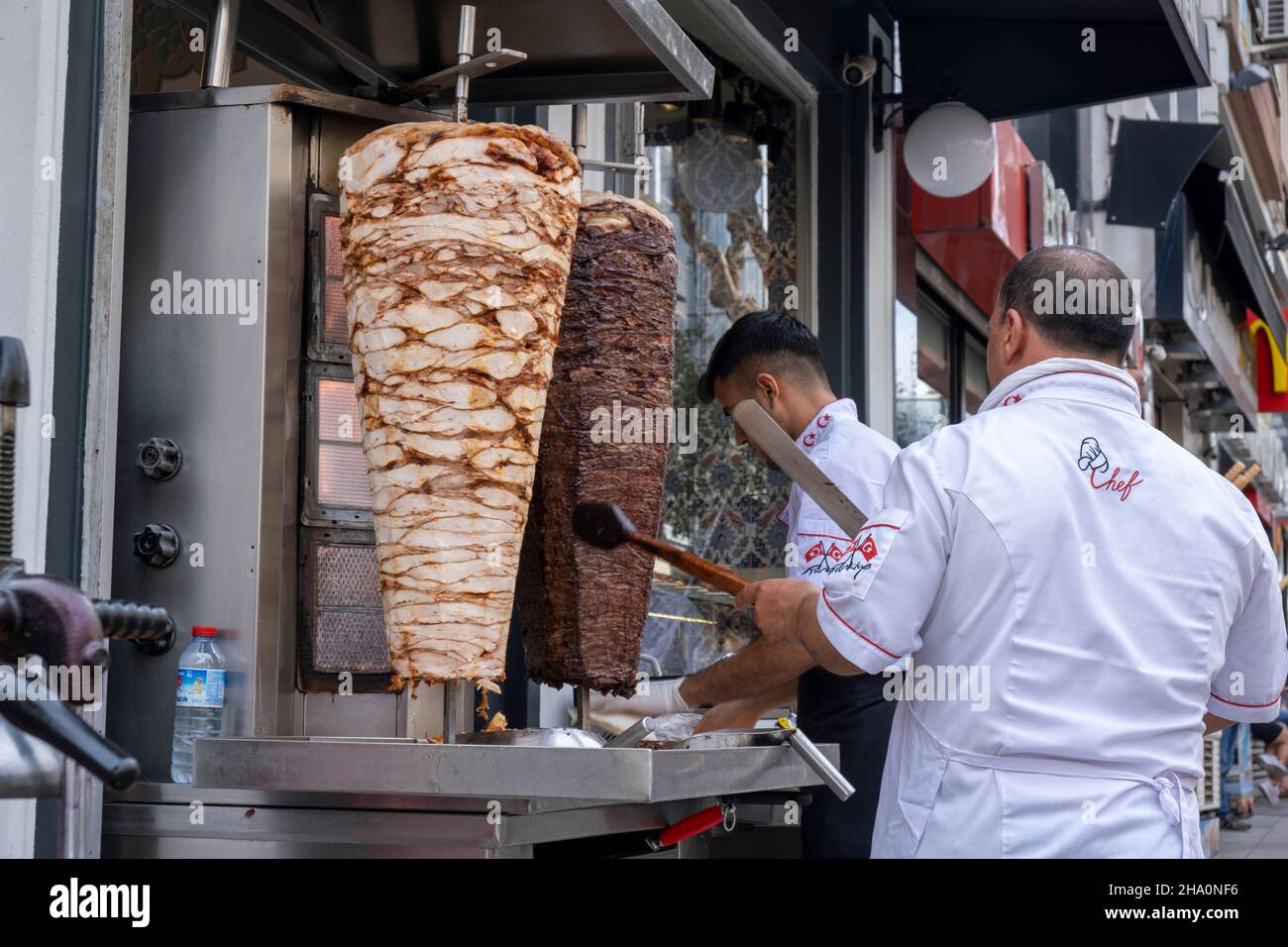 Turkish kebab in the shop in Istanbul Stock Photo - Alamy
