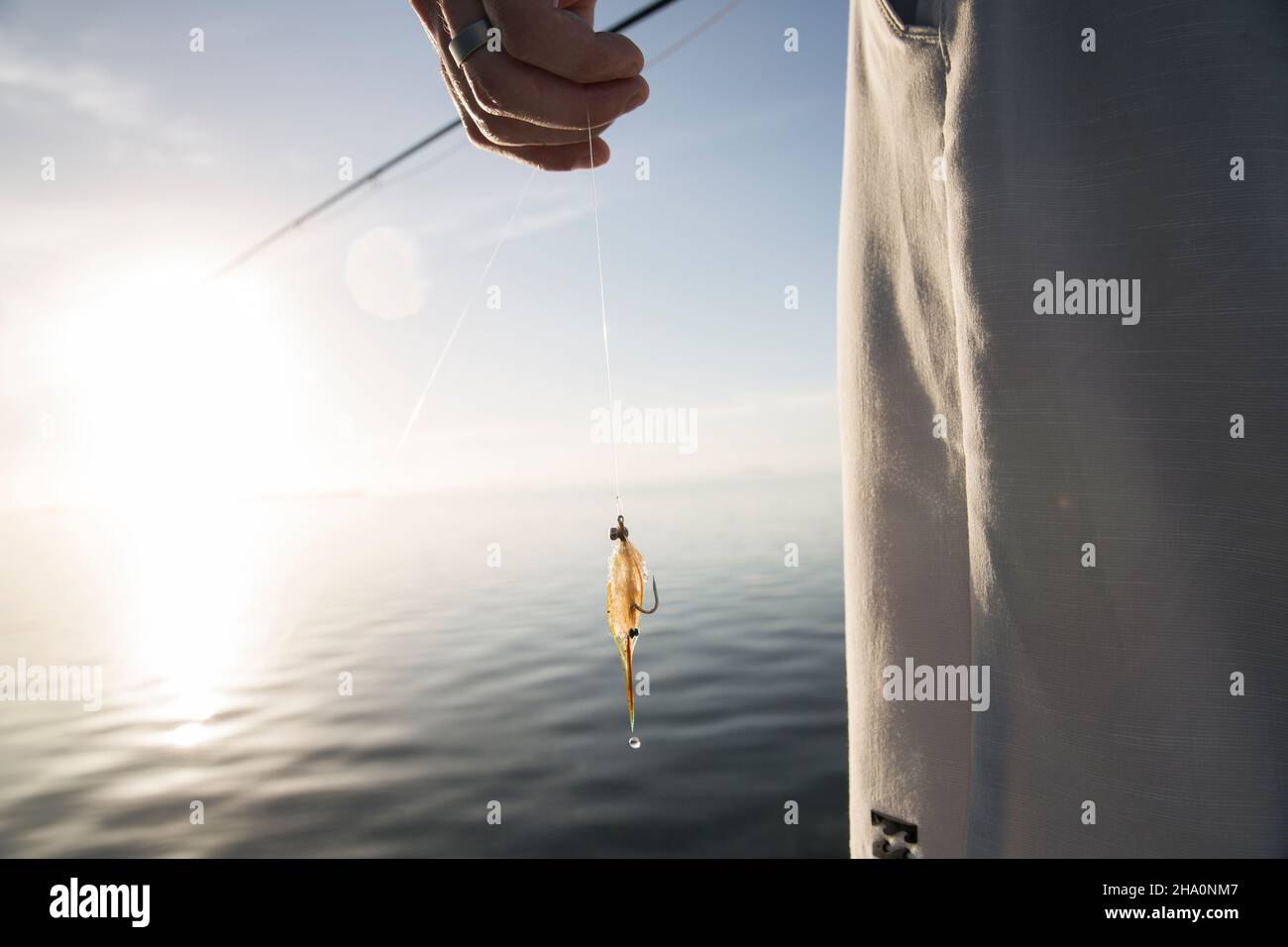 Water dripping hand hi-res stock photography and images - Alamy