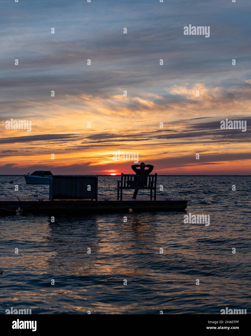 Beach dock nantucket hi-res stock photography and images - Alamy