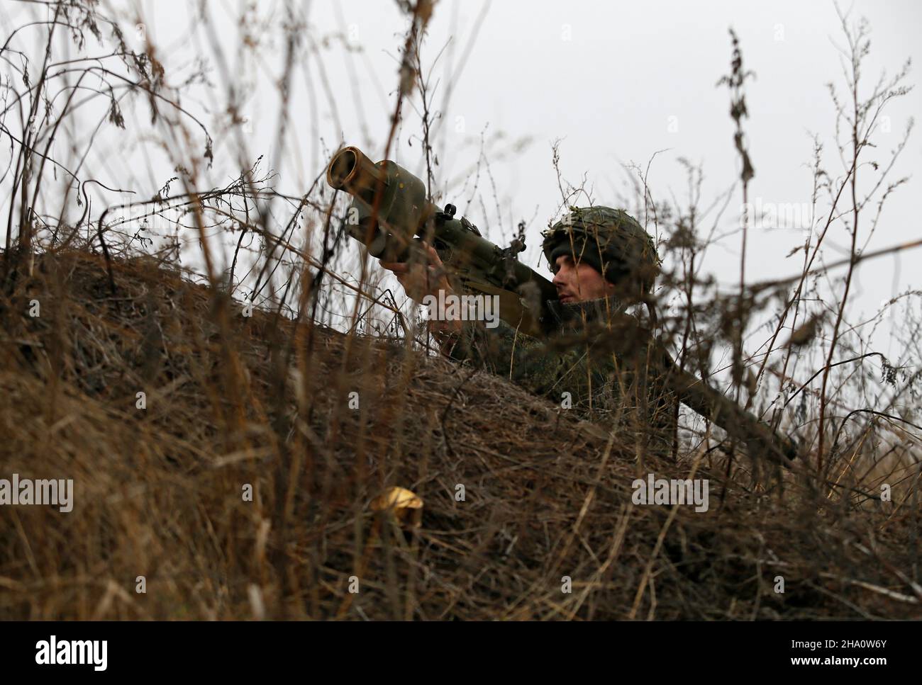 Man portable air defence system hi-res stock photography and images - Alamy