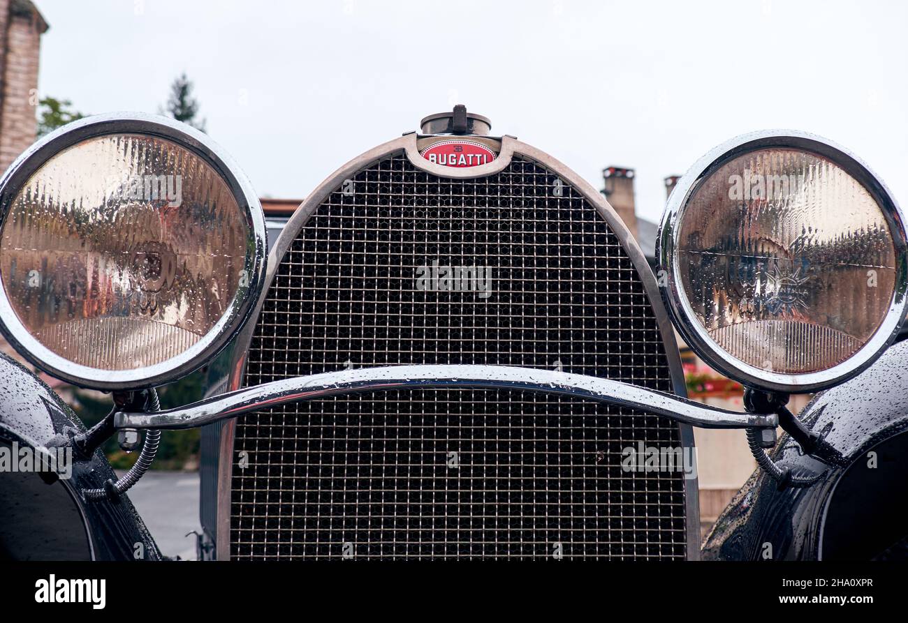 Bugatti badge hi-res stock photography and images - Alamy