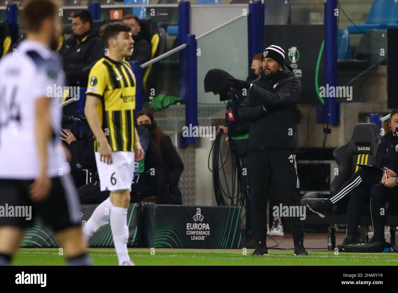 ARNHEM, NETHERLANDS - DECEMBER 9: Ante Simundza of NS Mura during the ...