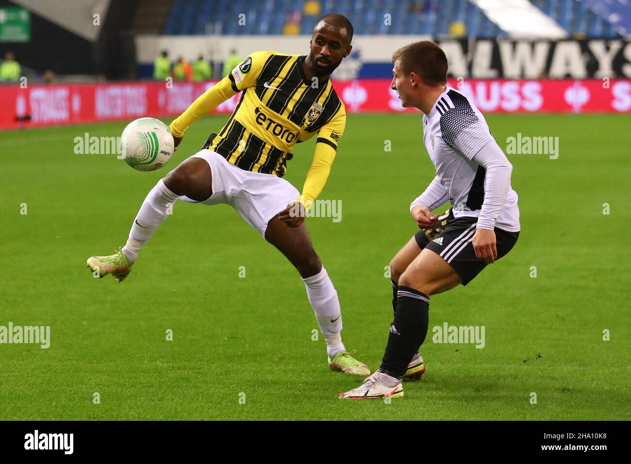 ARNHEM, NETHERLANDS - DECEMBER 9: Eli Dasa of Vitesse during the UEFA ...