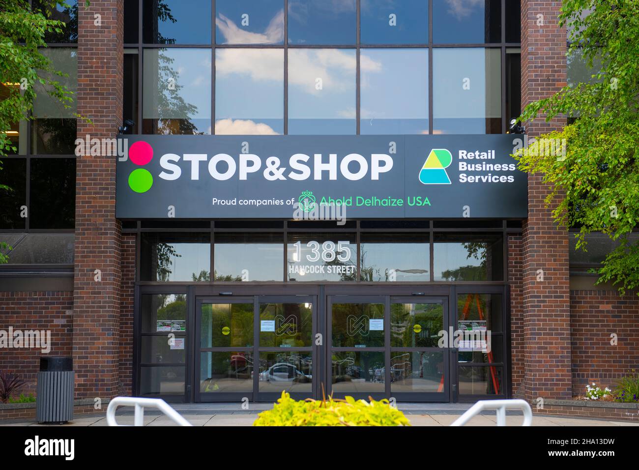 Stop & Shop Corporate headquarter at 1385 Hancock Street in Quincy city ...