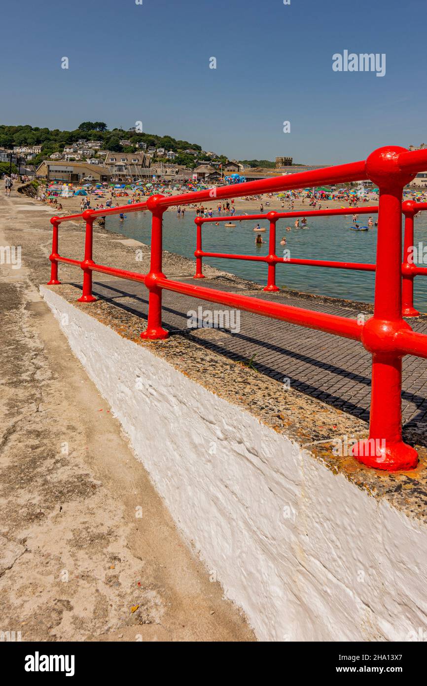 Looking back from Looe 'Banjo' Pier with the East Looe River and Looe ...