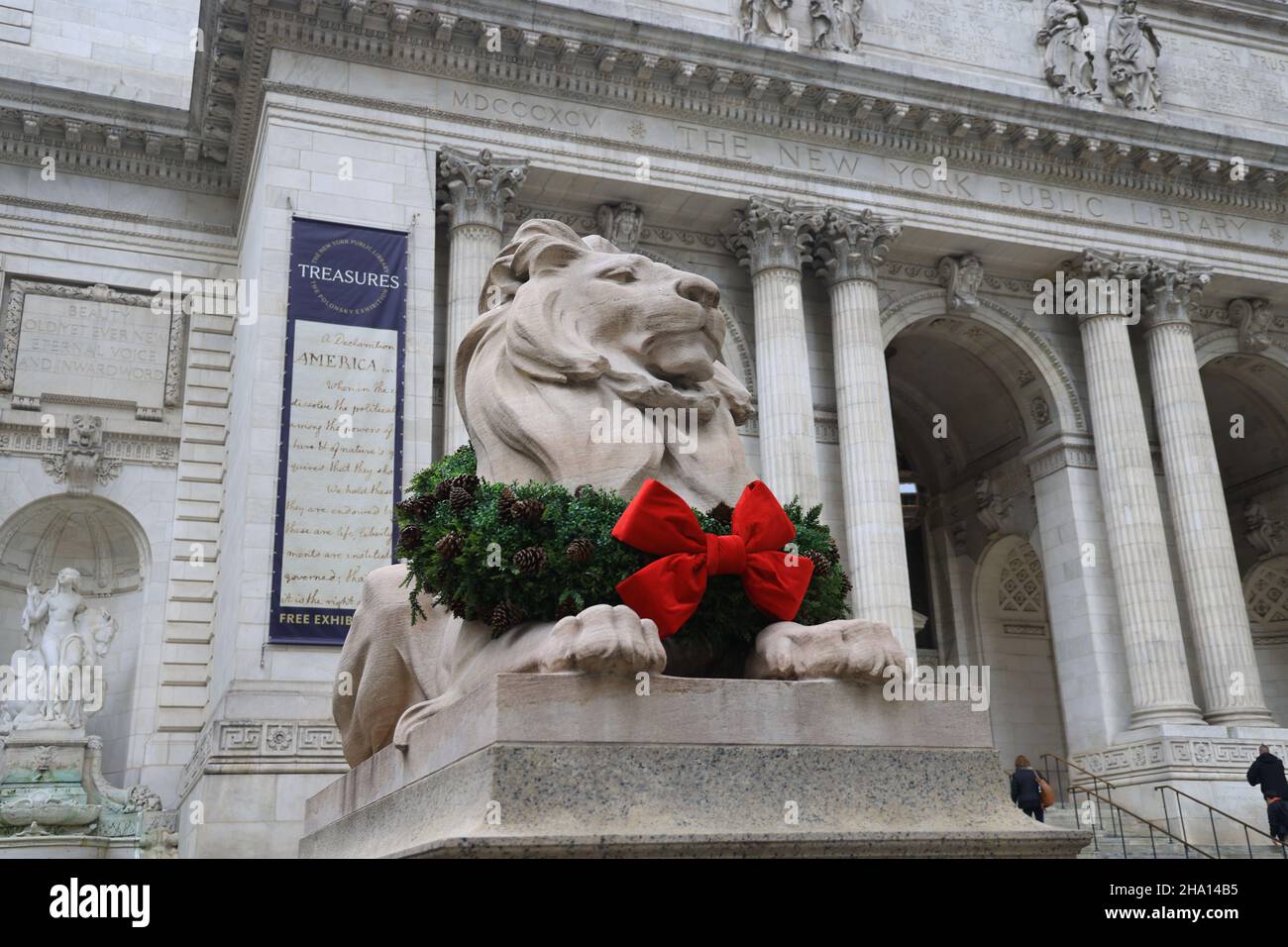 NEW YORK, NEW YORK/USA - DECEMBER 8, 2021: The statue of Patience the ...