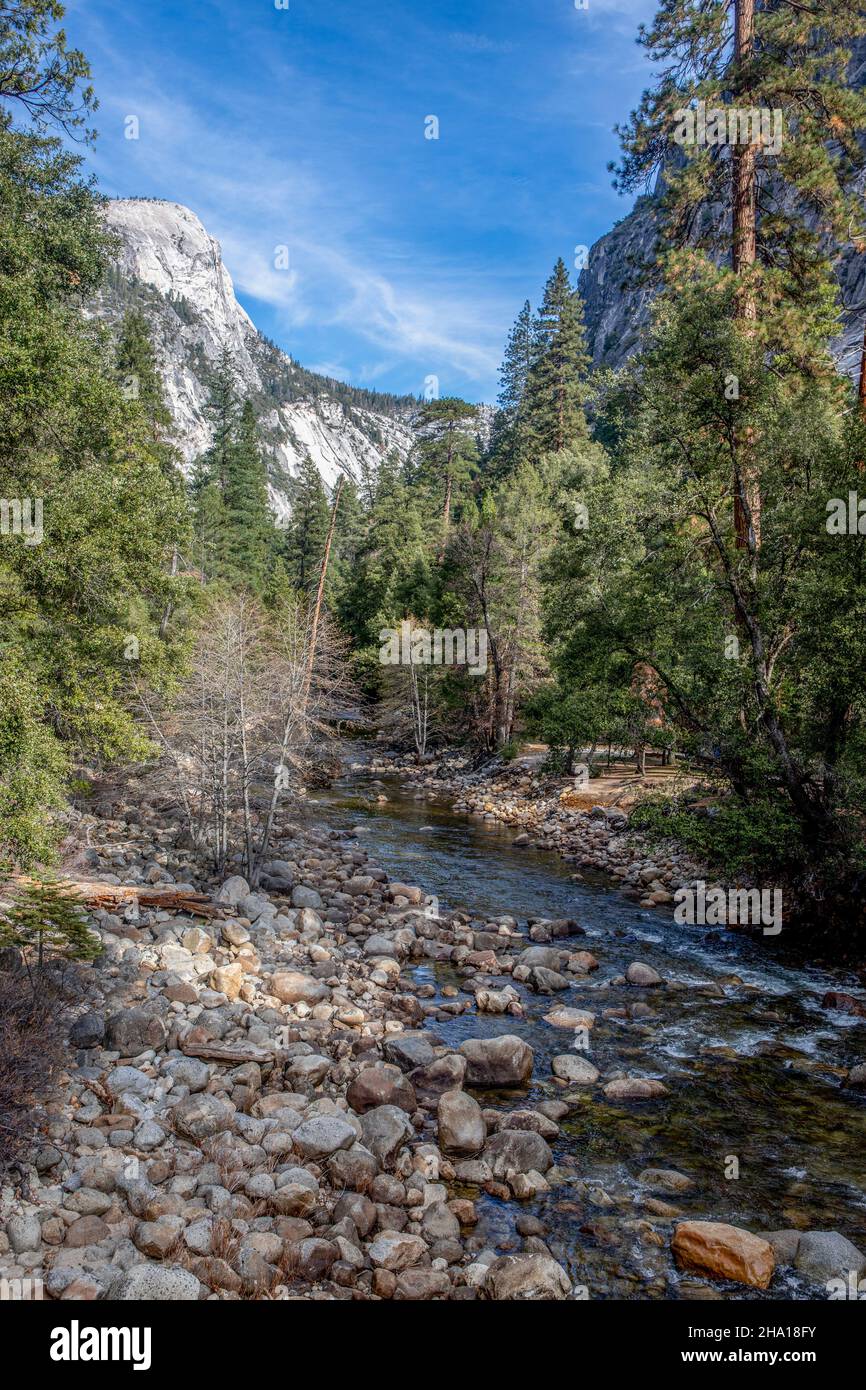 Yosemite valley loop road hi-res stock photography and images - Alamy