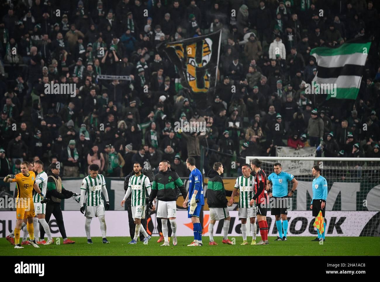 Budapest, Hungary. 09th Dec, 2021. Football: Europa League, Ferencvaros ...