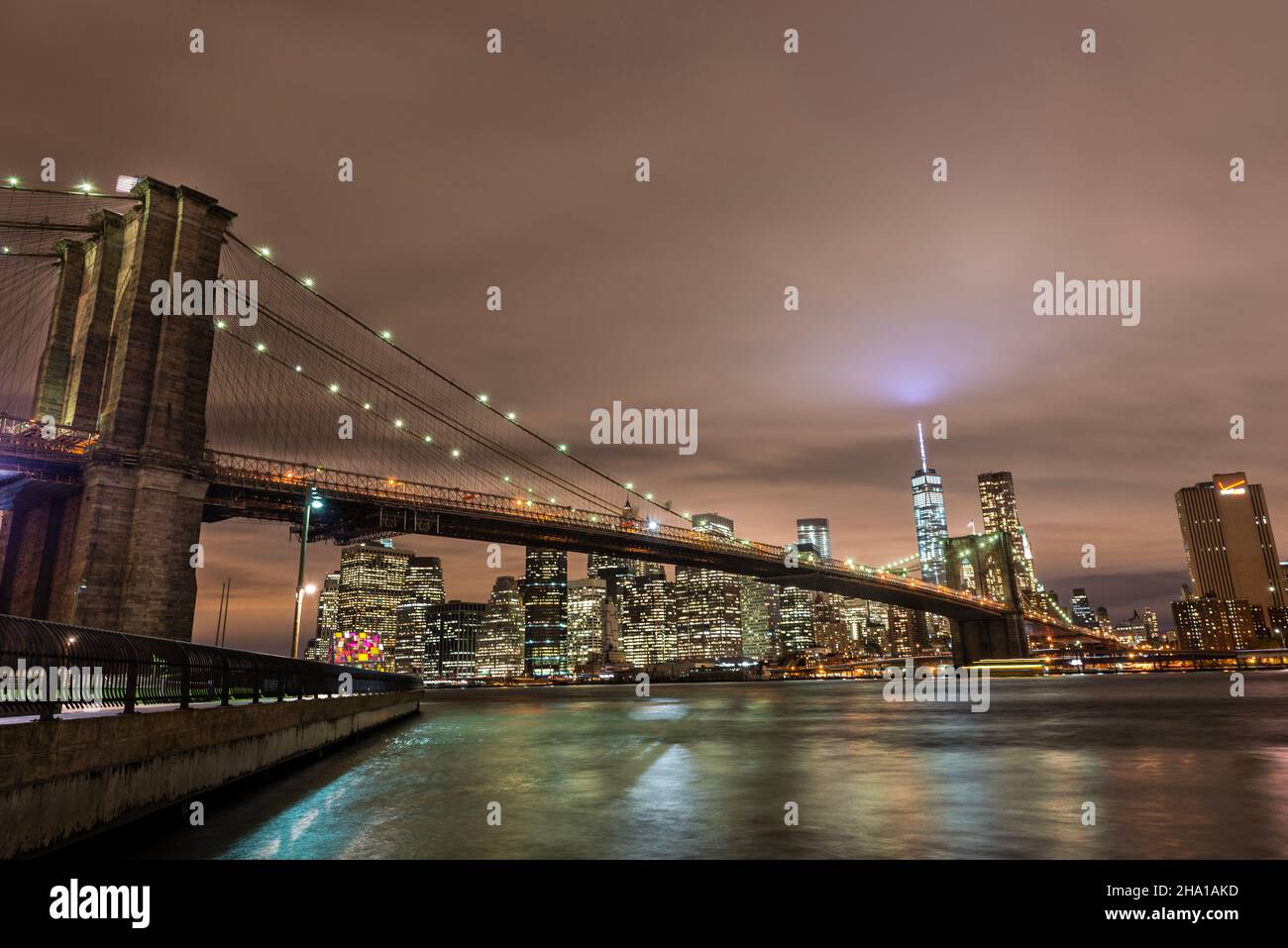 Brooking bridge hi-res stock photography and images - Alamy