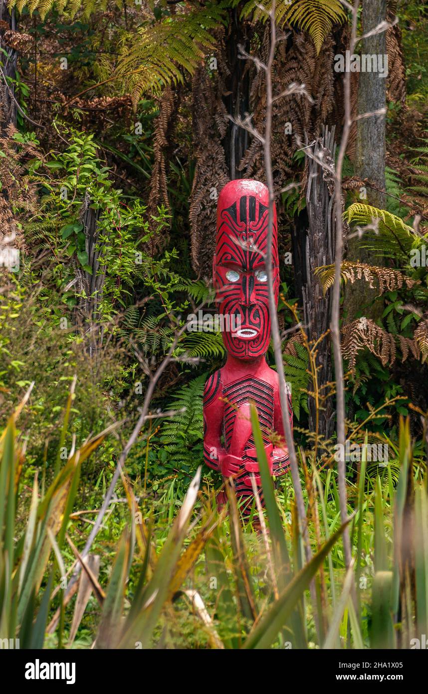 Maori Pouwhenua (carved marker posts) Rotorua New Zealand Stock Photo ...