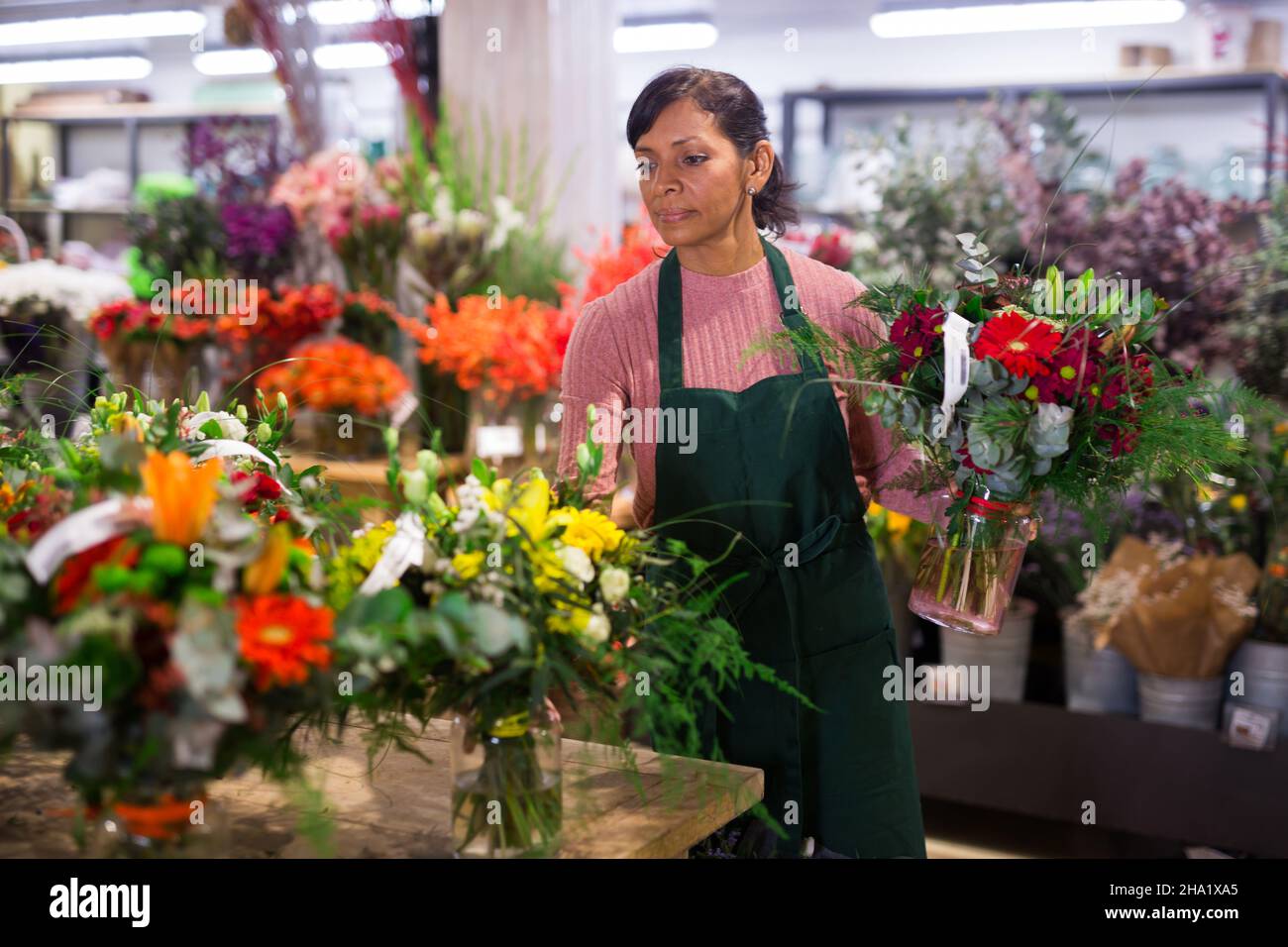 Chic appearance hi-res stock photography and images - Alamy