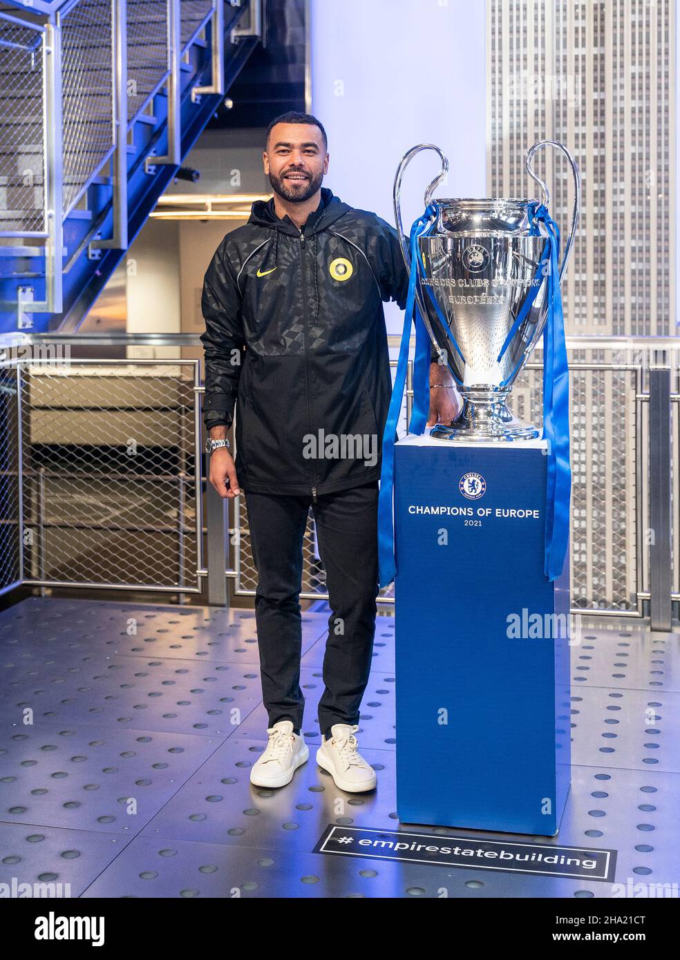 New York, New York, USA. 9th Dec, 2021. Chelsea FC legend Ashley Cole ...
