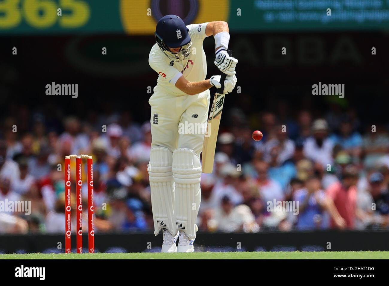 L Joe Root 3rd Kona