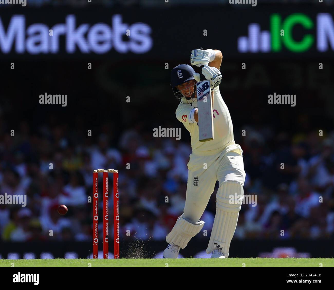 Joe root england 2021 hi-res stock photography and images - Alamy