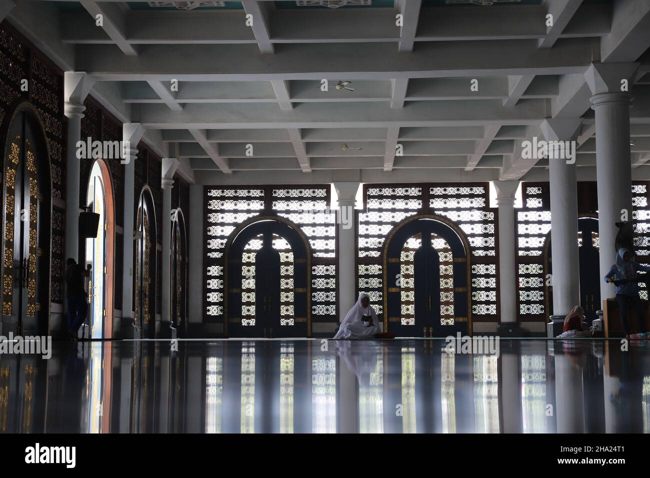 SURABAYA, INDONESIA - OCTOBER 15, 2019: Al Akbar National Mosque or ...