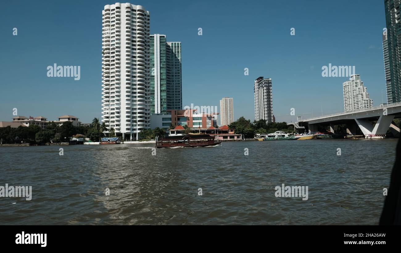 Somdet Phrachao Taksin Maharat Bridge aka The Taksin Bridge aka Sathon ...
