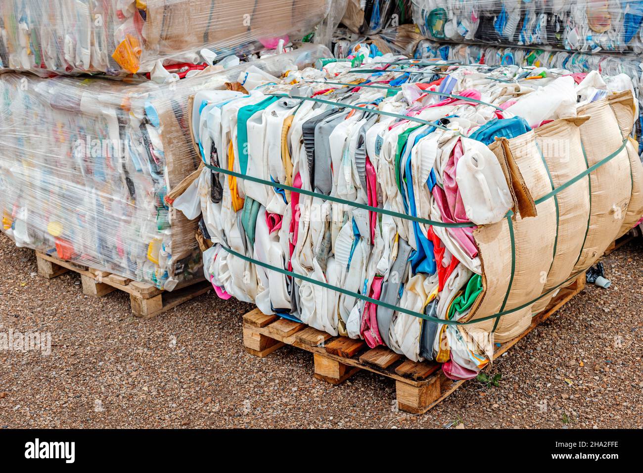 Plastic pallets recycling hi-res stock photography and images - Alamy