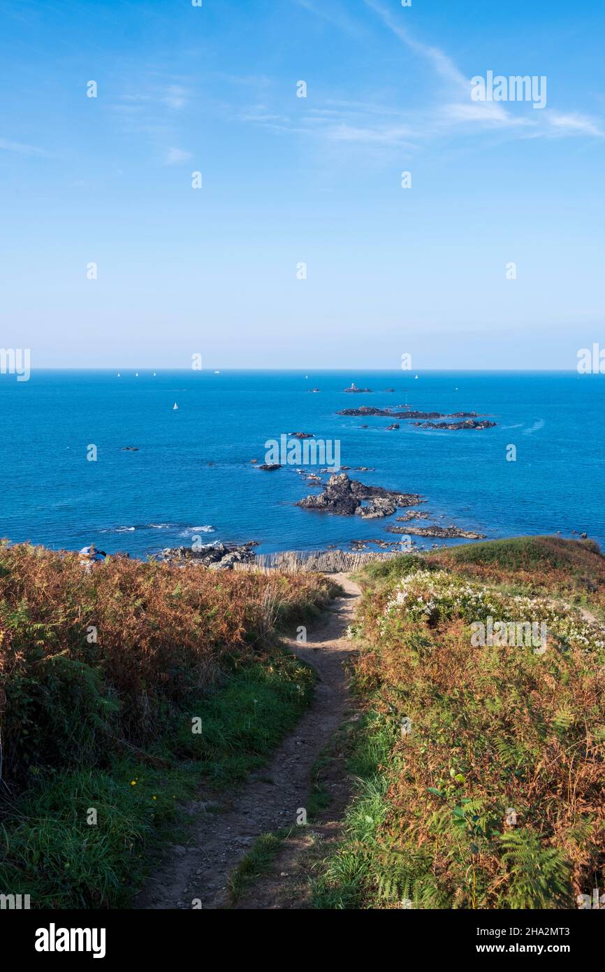 Saint-Briac-sur-Mer (Brittany, north-western France): rocks of the ...