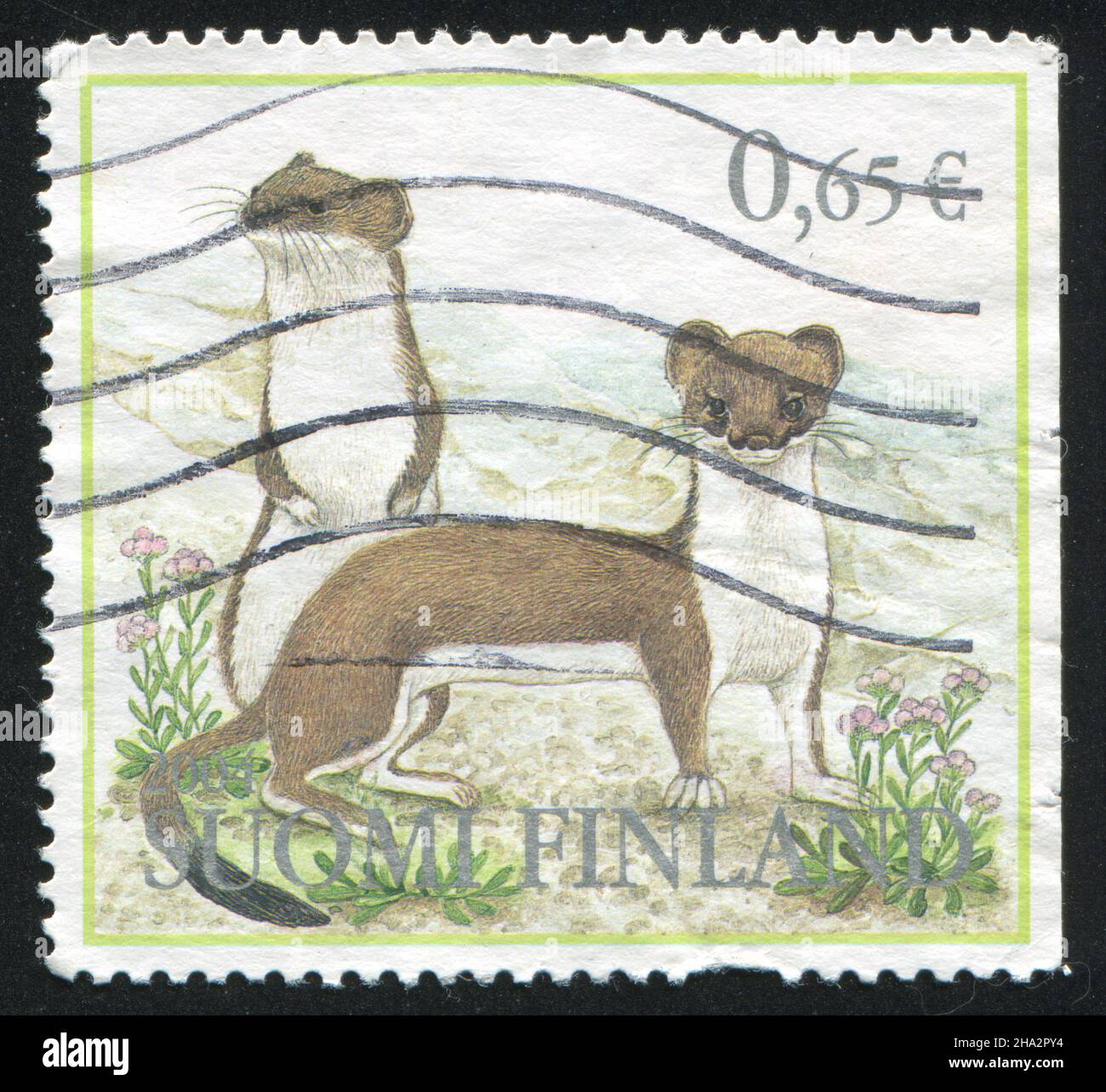 FINLAND - CIRCA 2004: stamp printed by Finland, shows Forest Animals ...