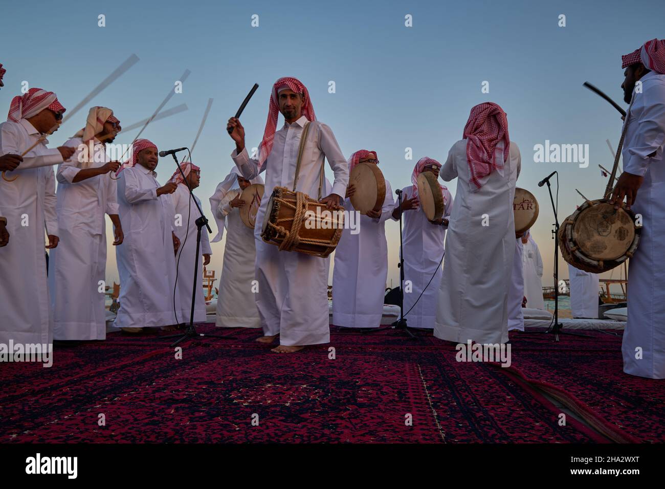 Qatar traditional folklore dance (Ardah dance) in Katara eleventh ...