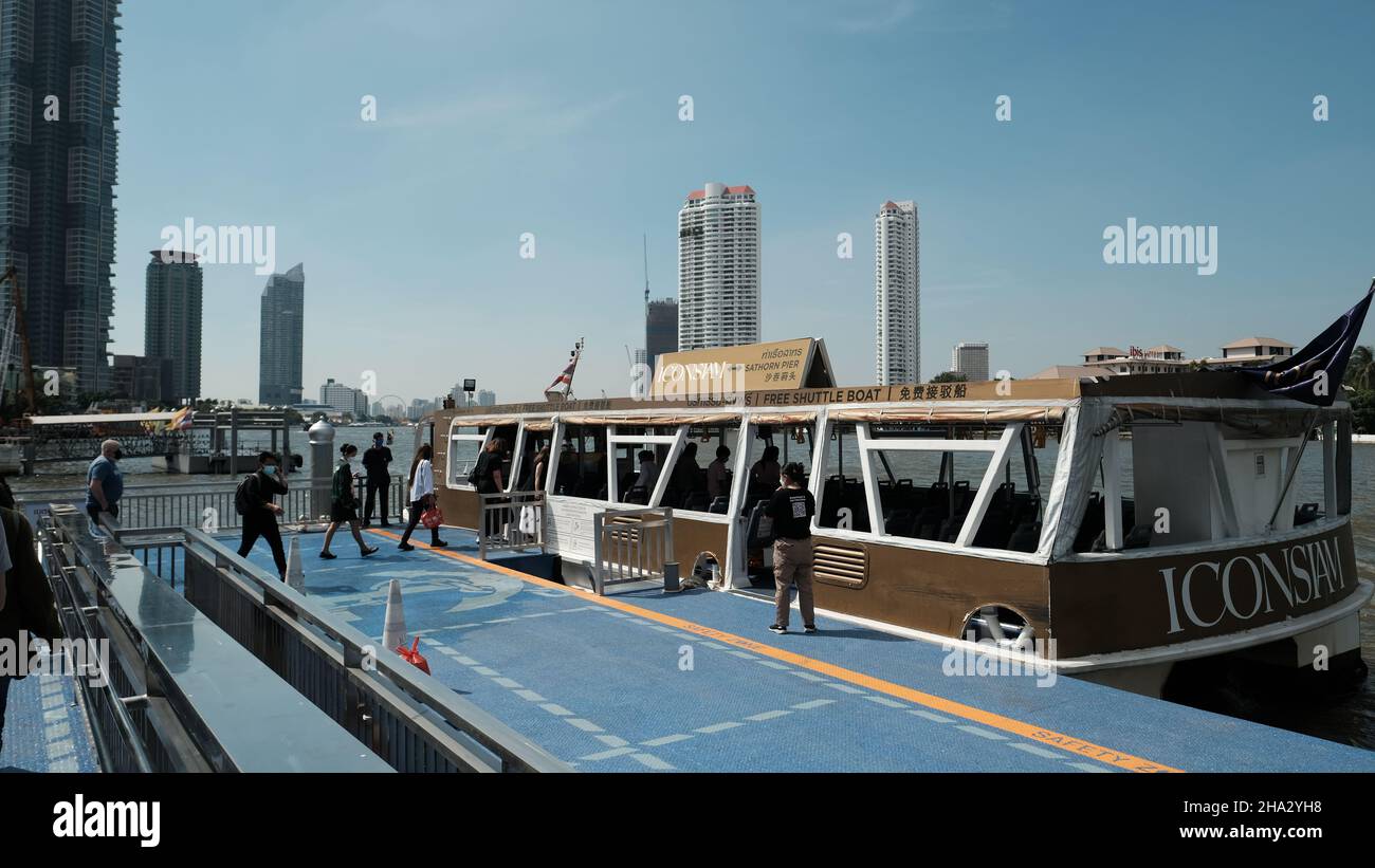 The free Iconsiam shuttle boat from Sathorn Pier to the Shopping Mall ...