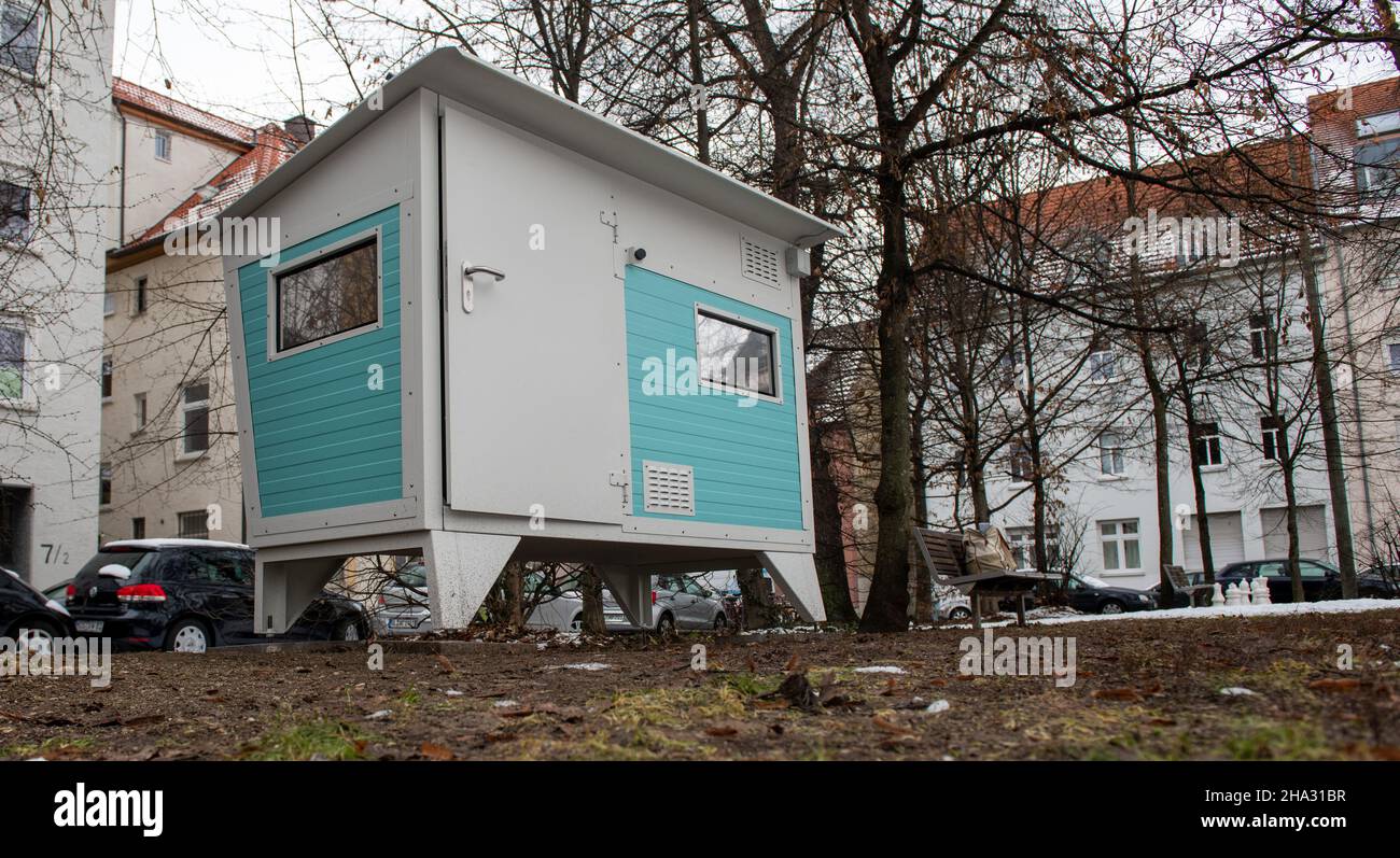 Homeless sleep pod hi-res stock photography and images - Alamy