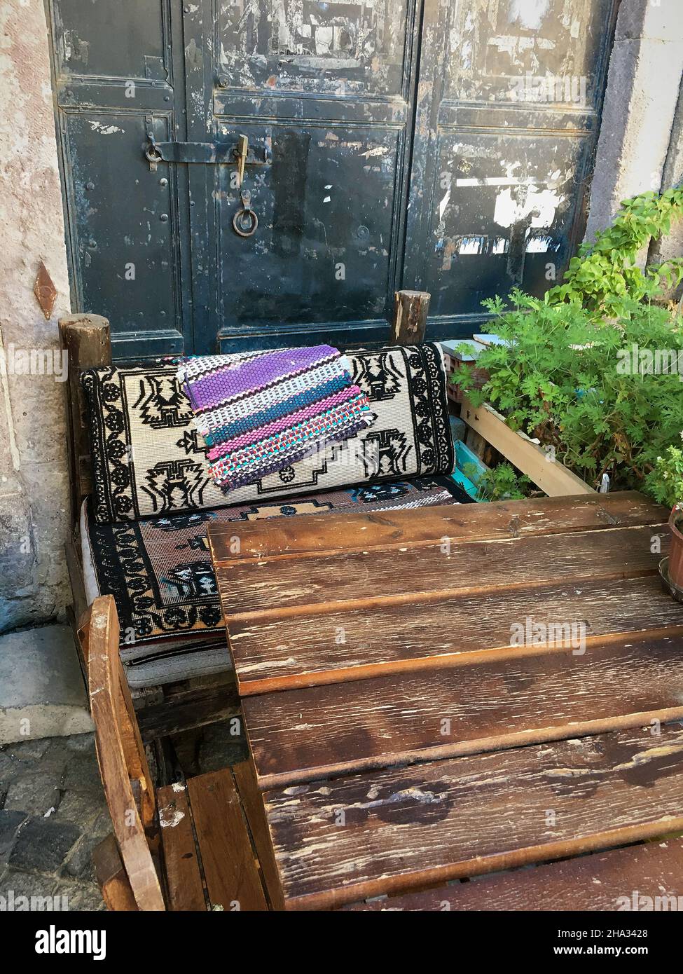 Retro style cafe outdoor with concrete wall Stock Photo - Alamy