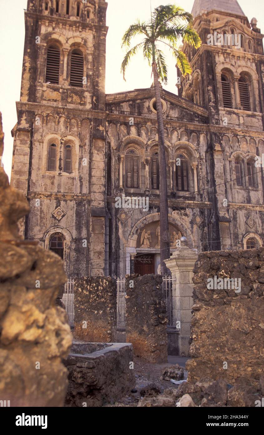 Angelican architecture hi-res stock photography and images - Alamy