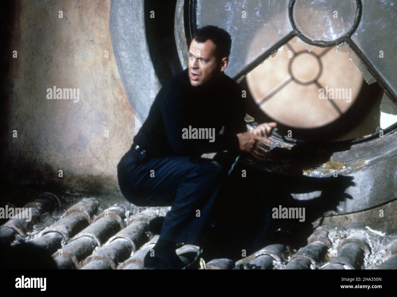 Hudson Hawk Year : 1991 USA Director : Michael Lehmann Bruce Willis ...