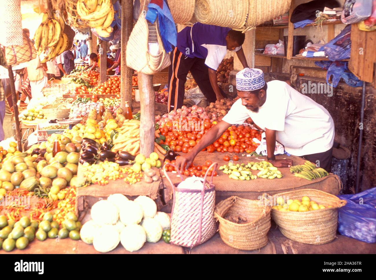 Vegetable market town zanzibar city hi-res stock photography and images ...