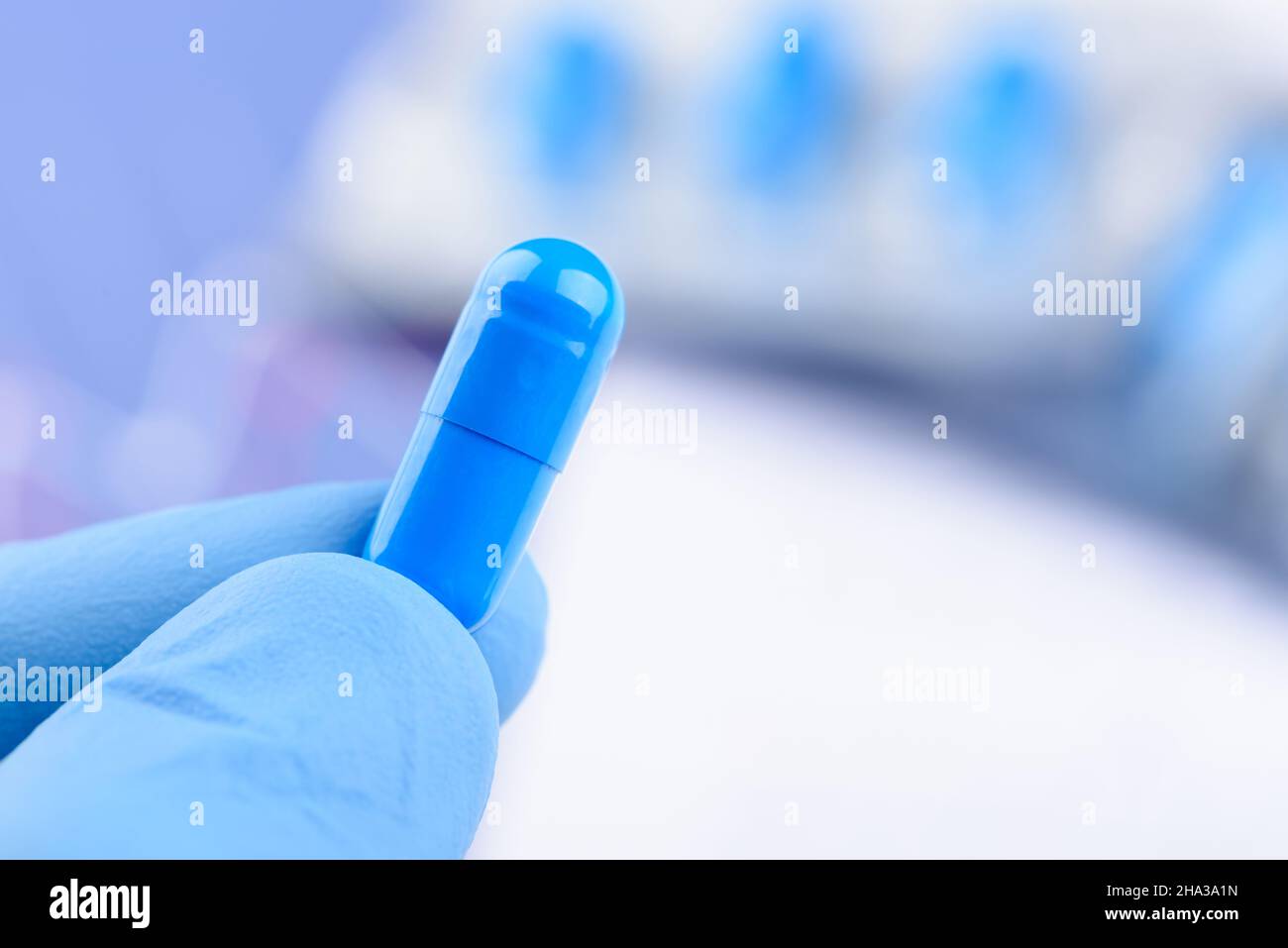 Drug research laboratory hi-res stock photography and images - Alamy