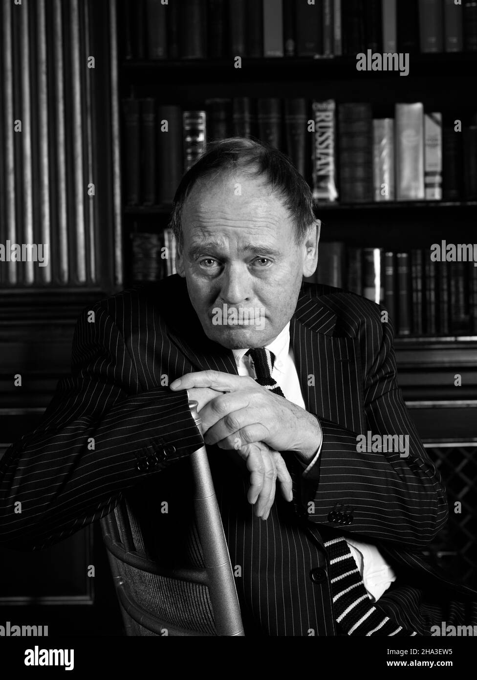 John lloyd qi hi-res stock photography and images - Alamy