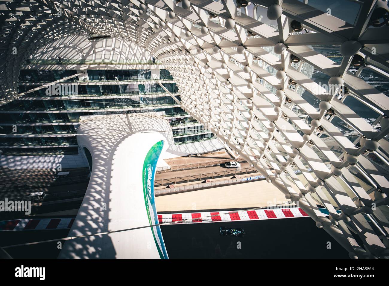 Abu Dhabi, Abu Dhabi. 10th Dec, 2021. Sebastian Vettel (GER) Aston ...