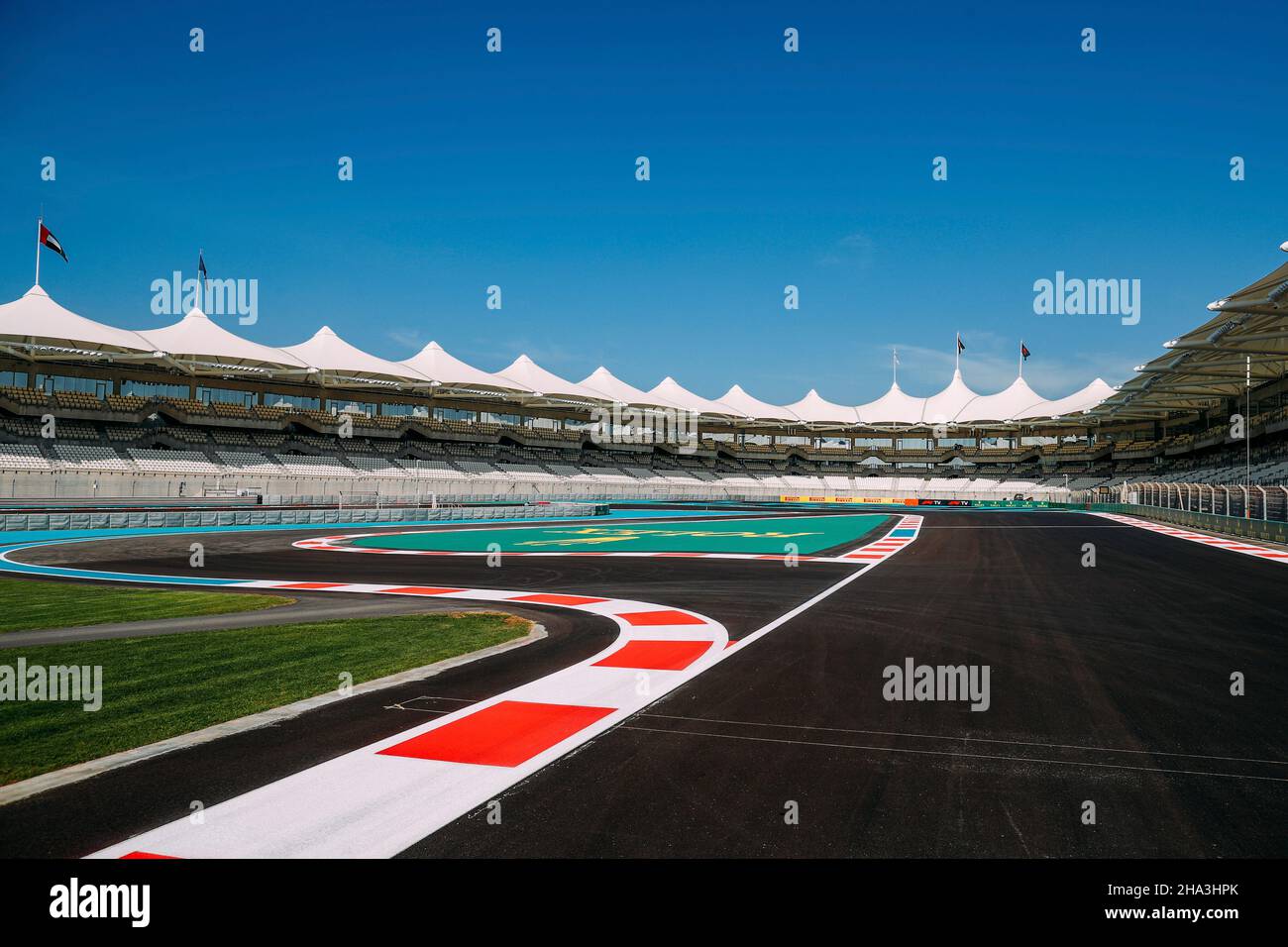 Abu Dhabi, United Arab Emirates. 9th Dec, 2021. Track impression, F1 ...