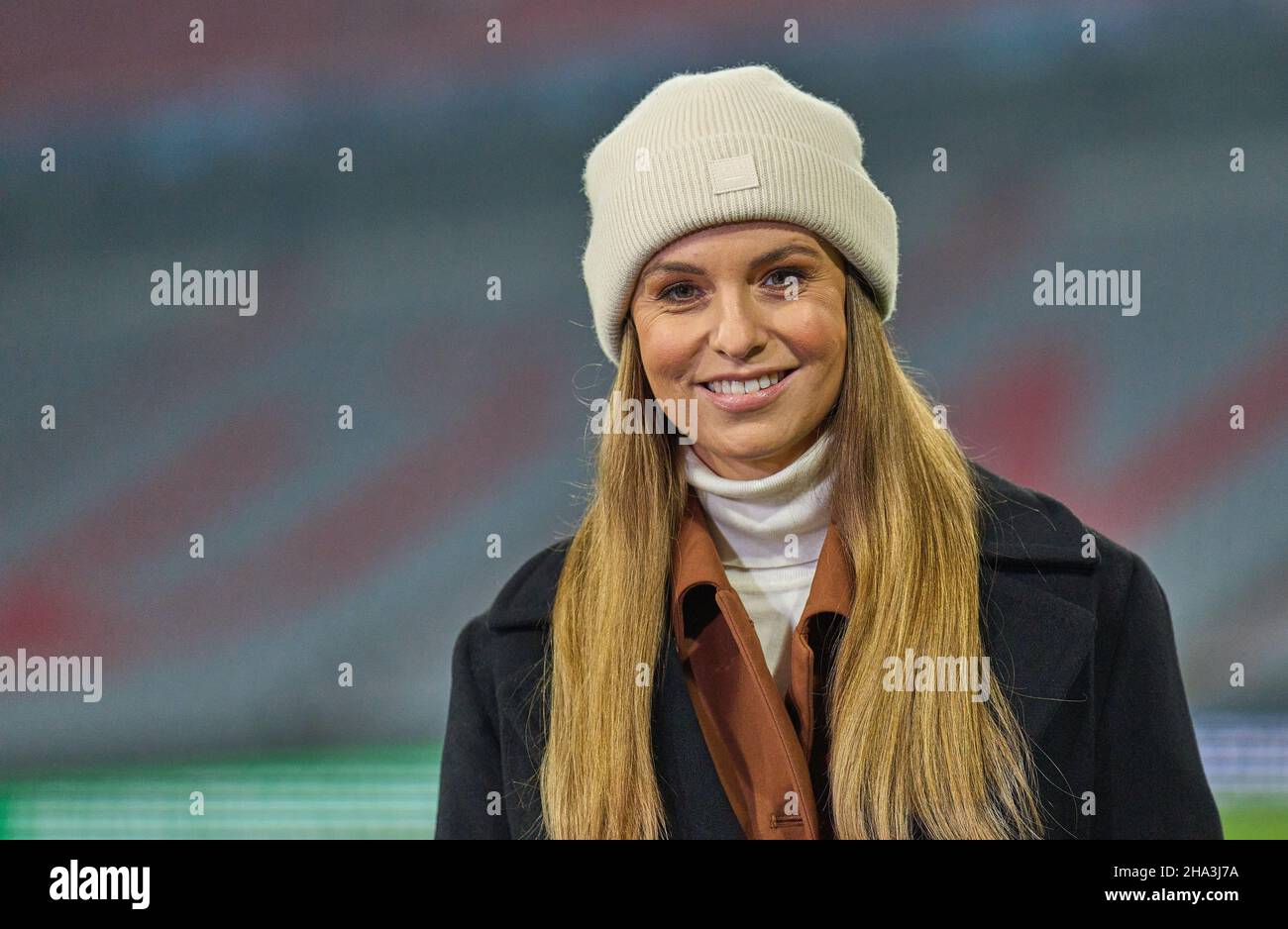 Munich, Germany. 08th Dec, 2021. Laura WONTORRA, sports presenter ...