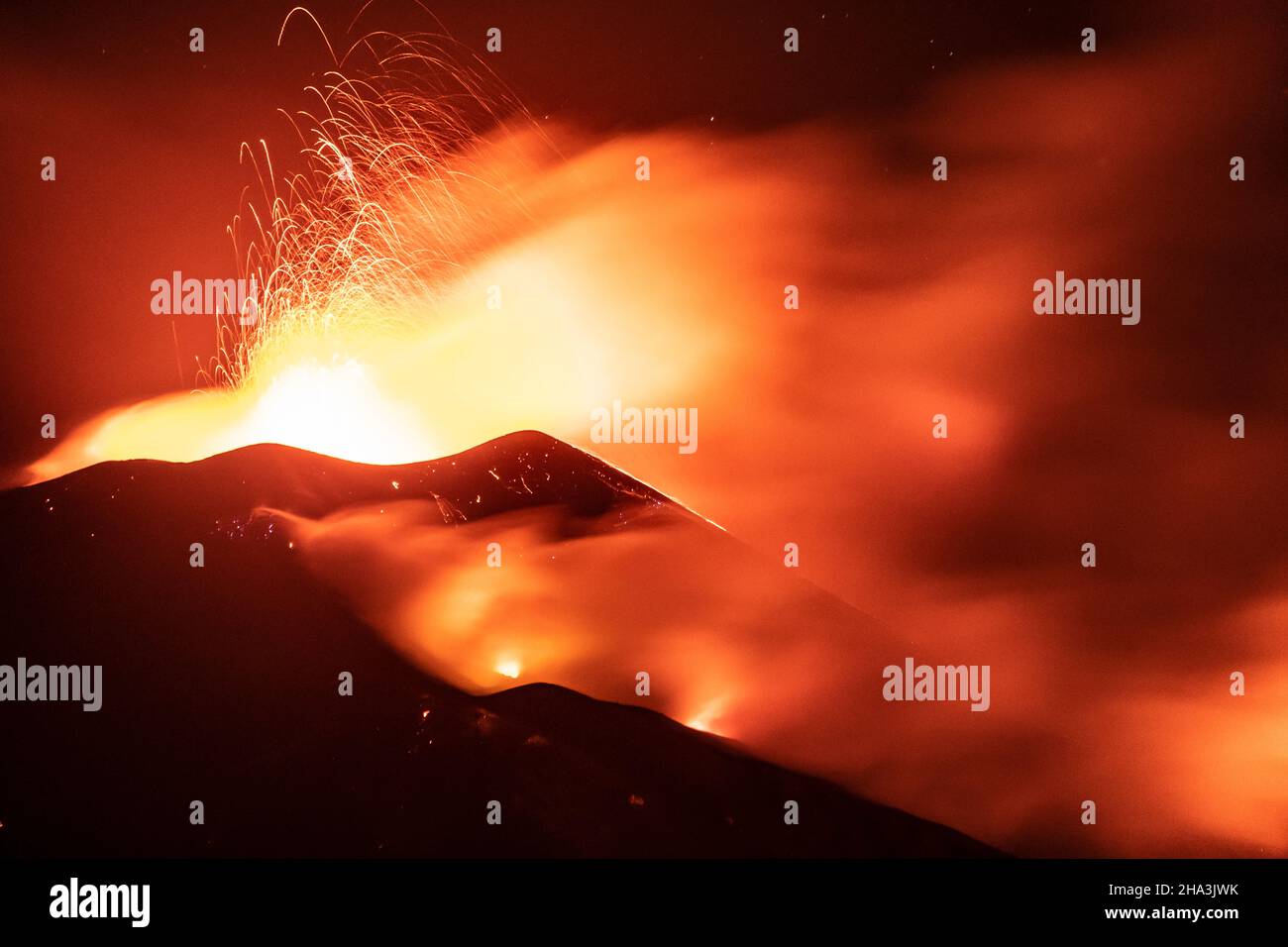 Cumbre Vieja volcano is one of the most active in the Canaries. The ...