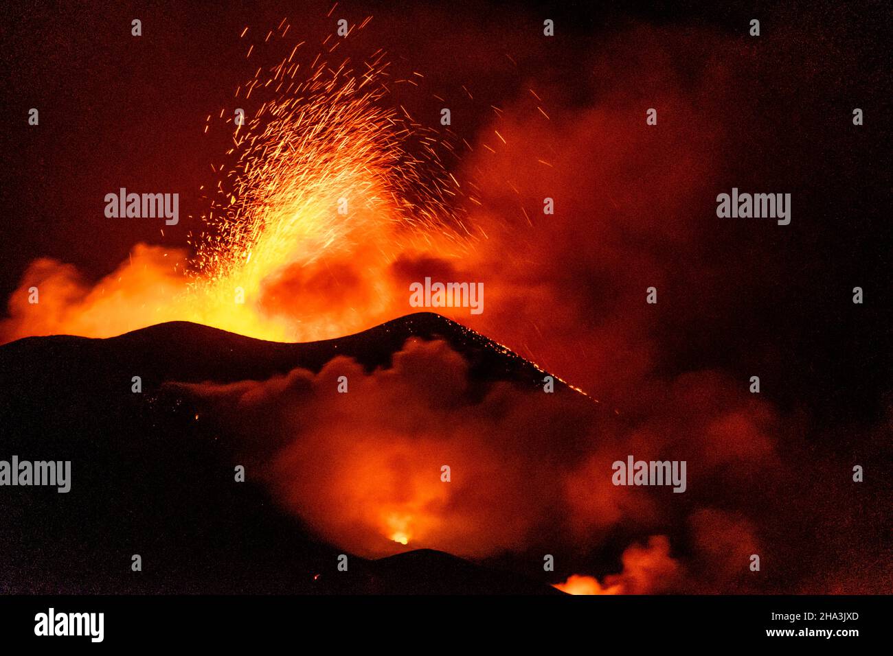Cumbre Vieja volcano is one of the most active in the Canaries. The ...